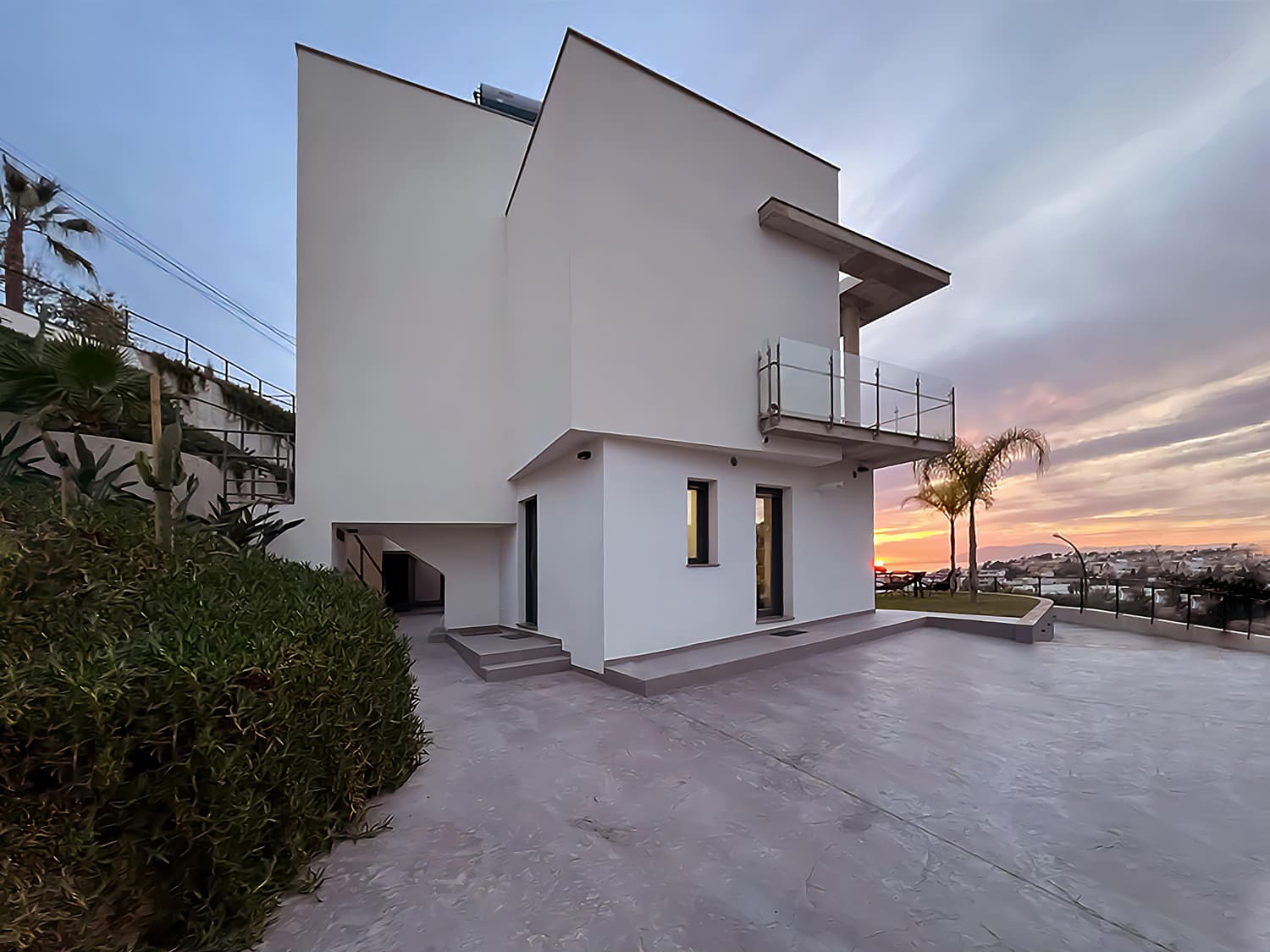 Home • CASA DE RECREO